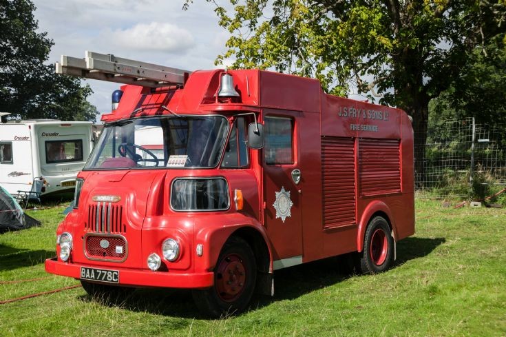 Fire Engines Photos - BAA 778C