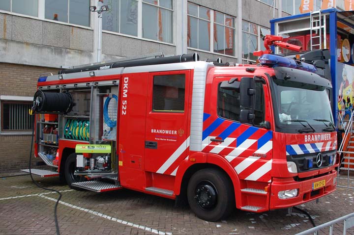 Fire Engines Photos - Royal Dutch Navy Mercedes watertender DKM522