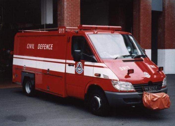 Fire Engines Photos - Singapore Mercedes Sprinter RT