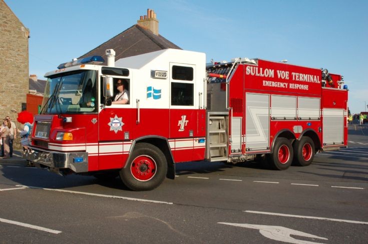 Fire Engines Photos - Shetlands Sullom Voe Oil Refinery Pierce Quantum