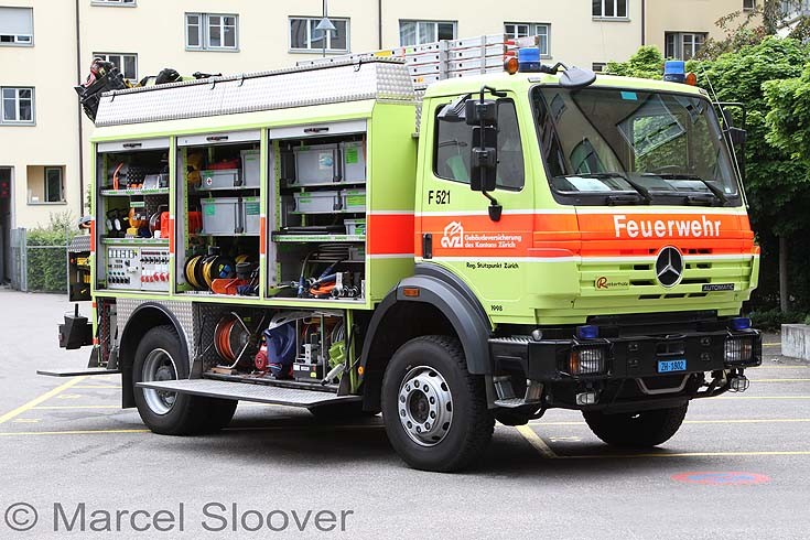 Fire Engines Photos - Swiss rescue equipment