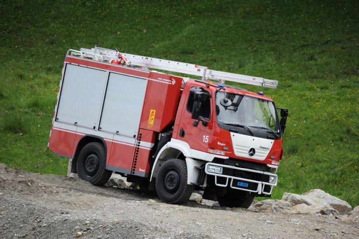 Fire Engines Photos - TLF 1600