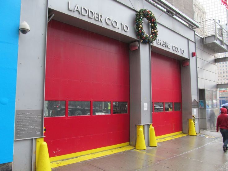 Fire Engines Photos - The Ten House