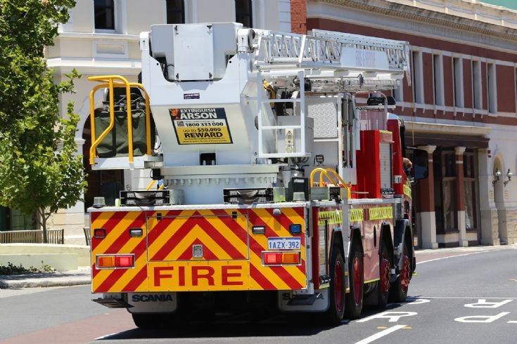 Fire Engines Photos - Scania 124G - 360 with Bronto Skylift F32 HDT