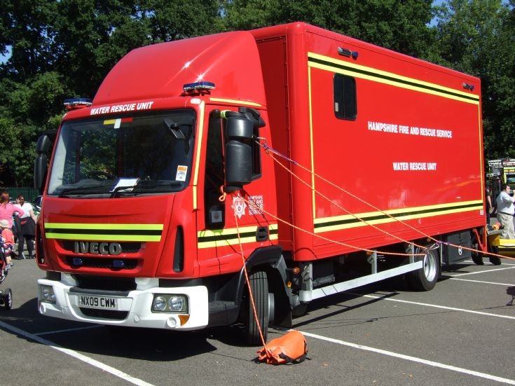 Fire Engines Photos - Water Rescue Unit