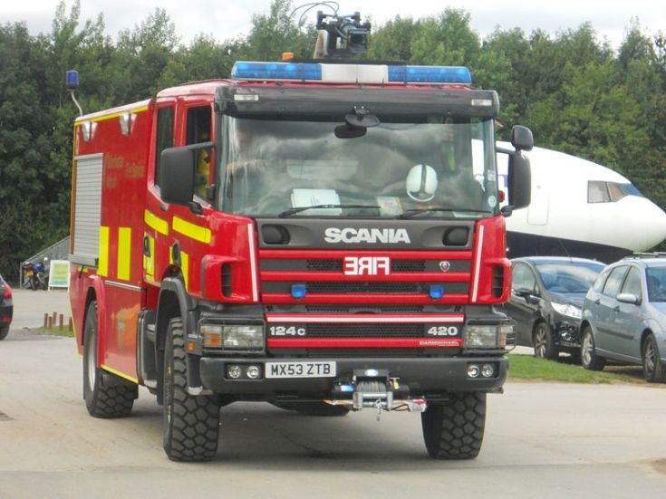 Fire Engines Photos - Scania 420 - Manchester, England