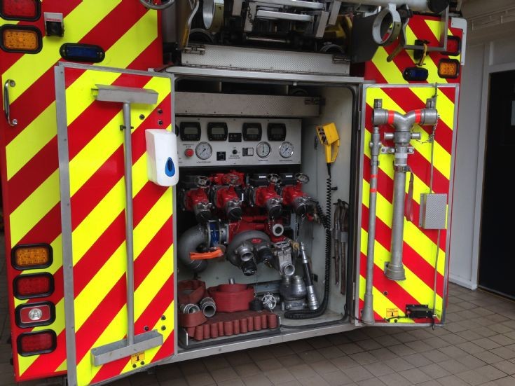 Fire Engines Photos - GMFRS Ramsbottom PO11AVF