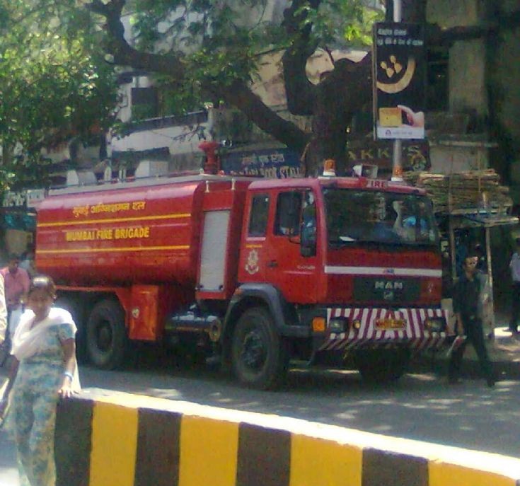 Fire Engines Photos - India Fire Engine