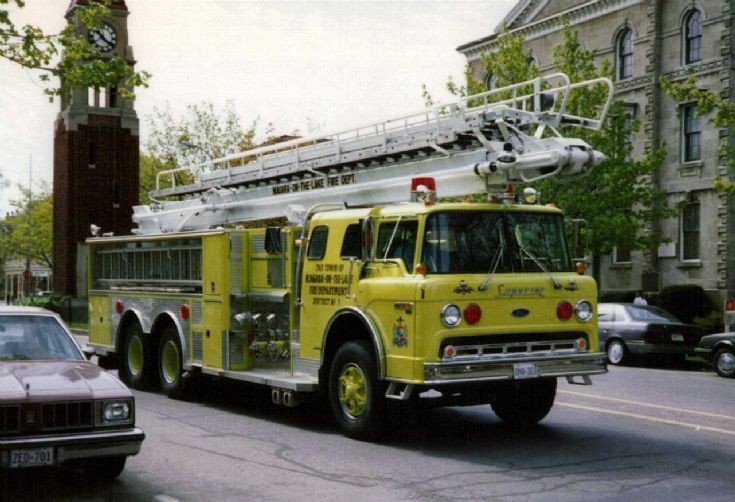Fire Engines Photos - Canadian Ford Quint