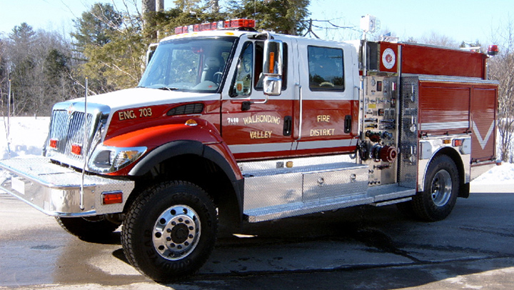 Fire Engines Photos - 2006 Sutphen Wildland Unit