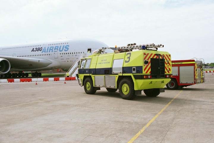 Fire Engines Photos - Fire engines on standby with Airbus A380