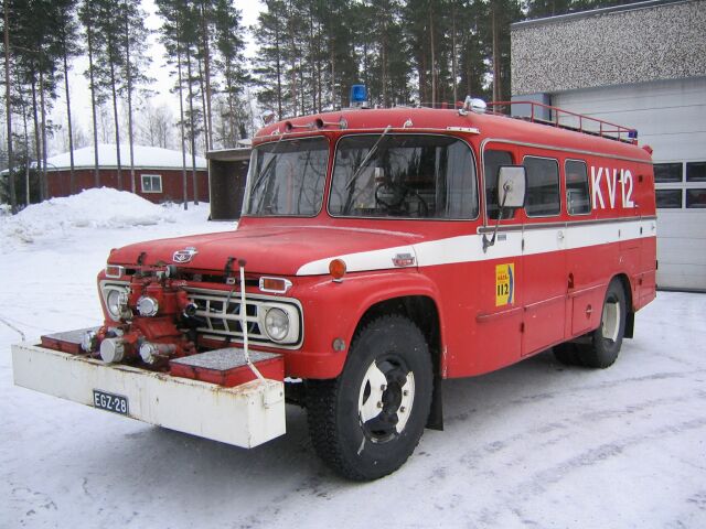 Fire Engines Photos - KV12