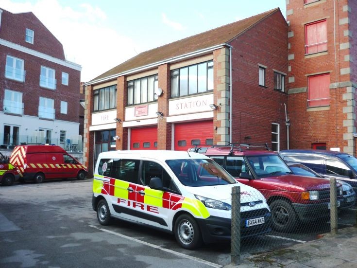 Fire Engines Photos - Ford Transit Connect EX64WXF North Yorkshire FRS