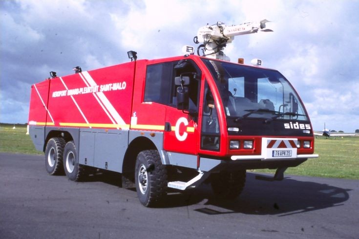 Fire Engines Photos - Crash truck Sides