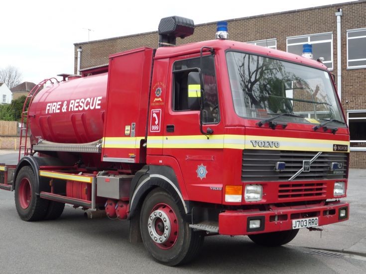 Fire Engines Photos - Volvo Saxon FL7 Water Tanker J703 RRO