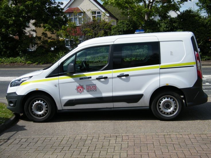Fire Engines Photos - Hampshire Van