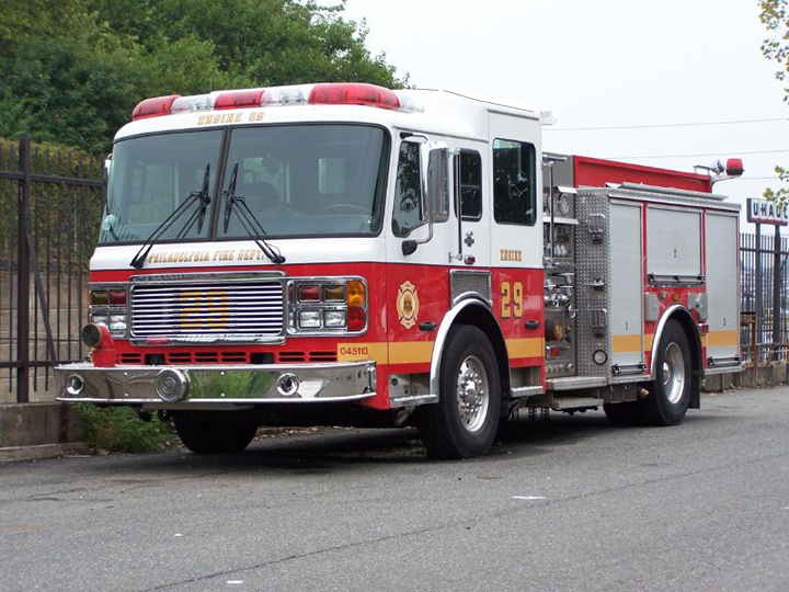 Fire Engines Photos - PFD - 2003 American LaFrance Pumper