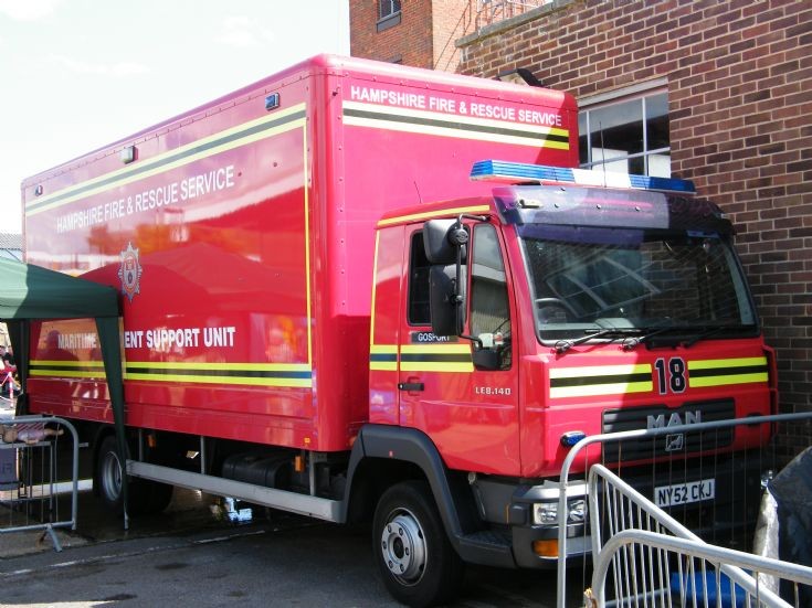 Fire Engines Photos - MAN Maritime Incident Support Unit