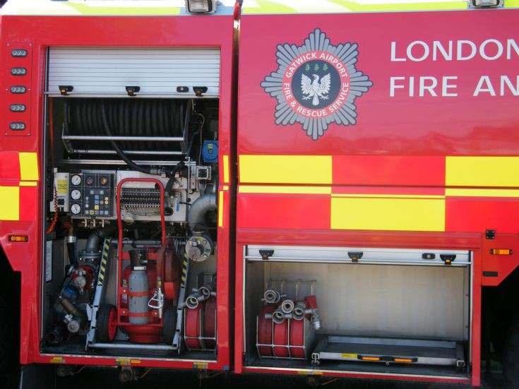 Fire Engines Photos - London Gatwick Rosenbauer