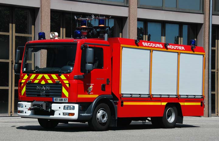 Fire Engines Photos - Sapeurs Pompiers Strasbourg MAN Rescue unit