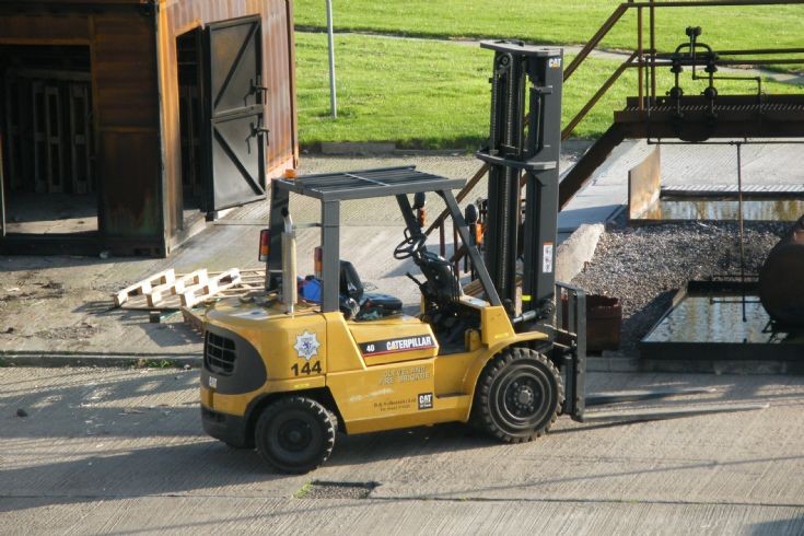 Fire Engines Photos - Cleveland Fire Brigade fork lift truck