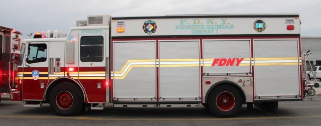 Fire Engines Photos - FDNY HazMat Co 2nd piece 2014 Ferrara