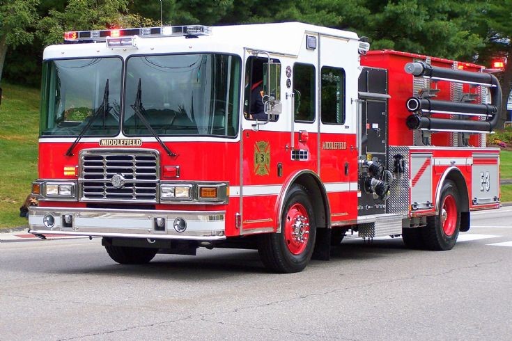 Fire Engines Photos - Middlefield, CT Engine 3