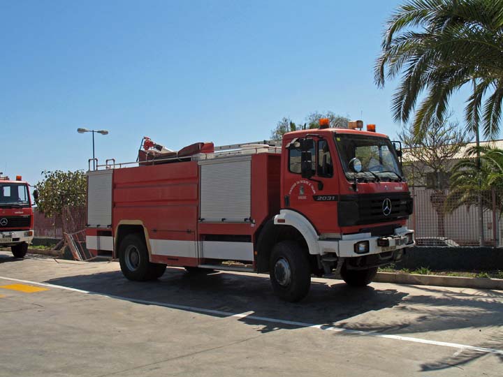 Fire Engines Photos - Bomberos Maspalomas Spain Mercedes 2031
