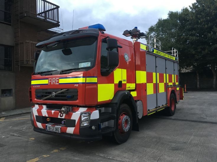 Volvo FE/Browns ET, Limerick, Ireland.