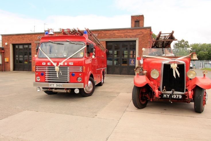 Fire Engines Photos - Dennis and Leyland