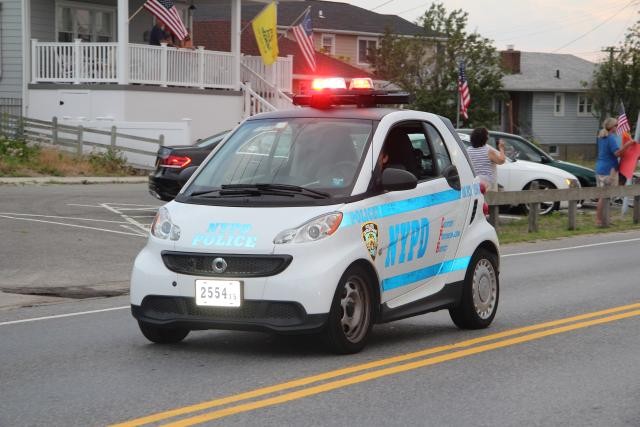 Fire Engines Photos - NYPD Altima Hybrid