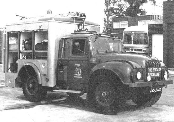 Fire Engines Photos - Bedfordshire Humber Rescue Unit