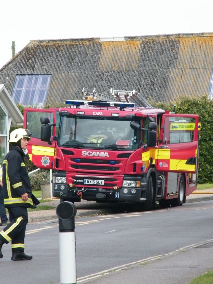 Fire Engines Photos - West Sussex Scania at school fire