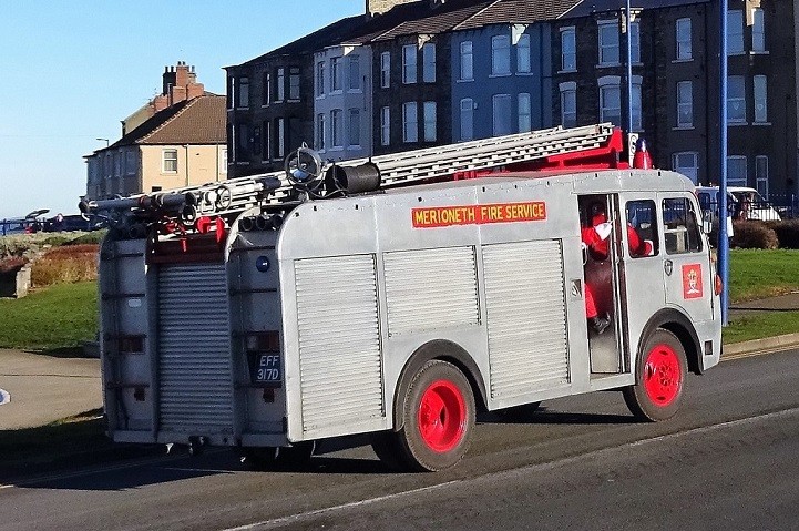Fire Engines Photos - Bedford J5 HCB Angus Wrt EFF317D