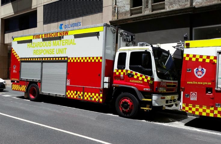 Fire Engines Photos - FRNSW HAZMAT, Isuzu - Sydney Australia