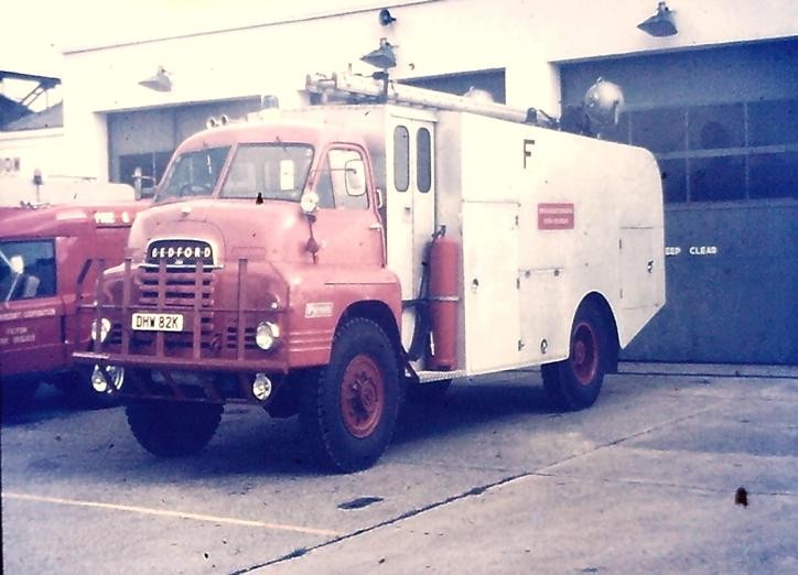 Fire Engines Photos - DHW82K Bedford RL/Pyrene RT