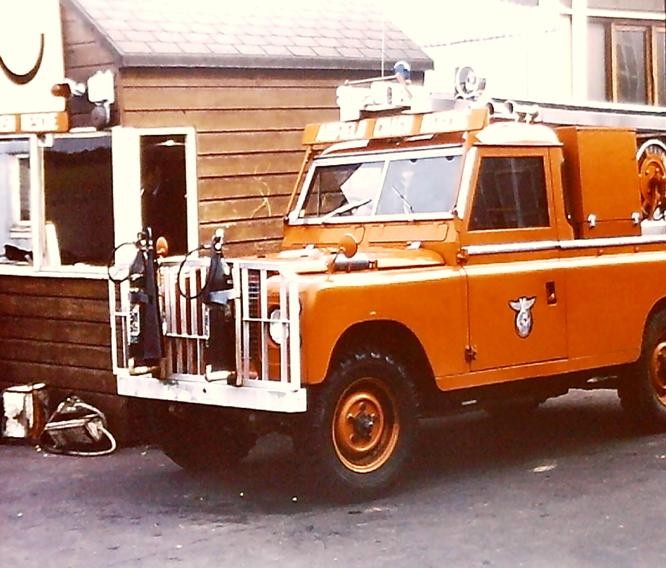 Fire Engines Photos - Land Rover/Angus ACT RAF