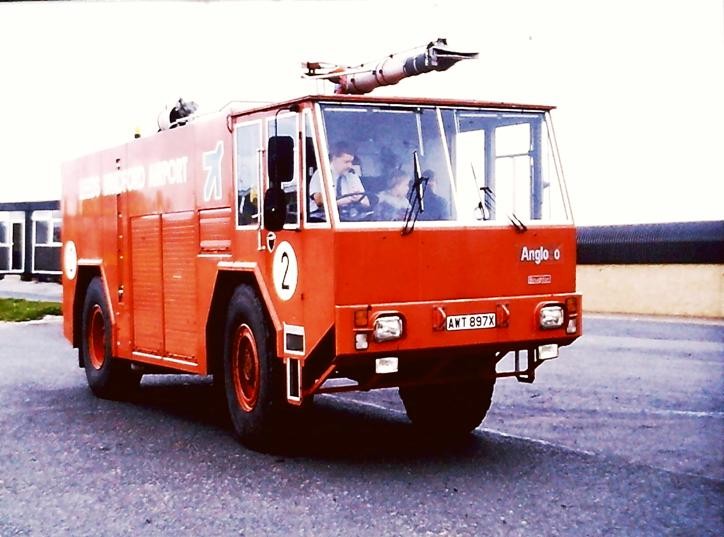 Fire Engines Photos - Boughton Angloco CrT Leeds-Bradford AWT897X