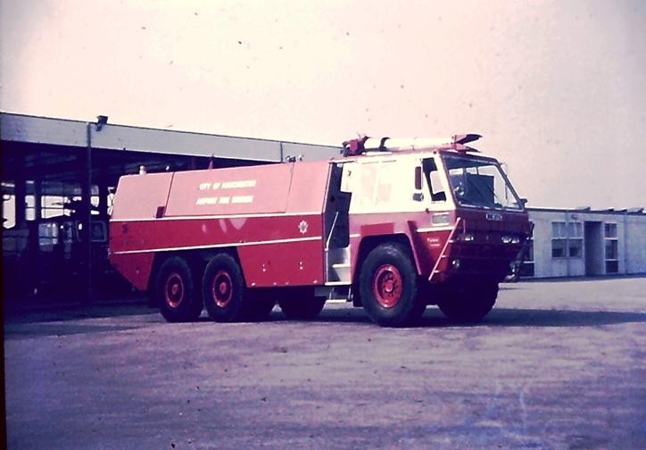 Fire Engines Photos - Chubb Pathfinder Manchester ACT WNE371L