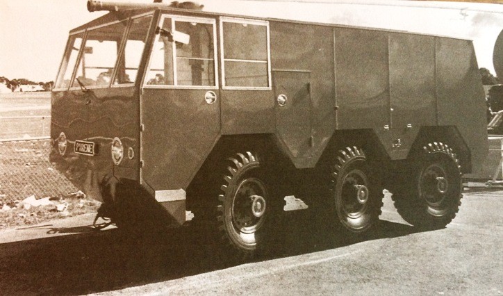 Fire Engines Photos - Alvis Pyrene CRT Miles body?