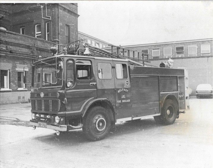 Fire Engines Photos - AEC Mercury pump BOI9762