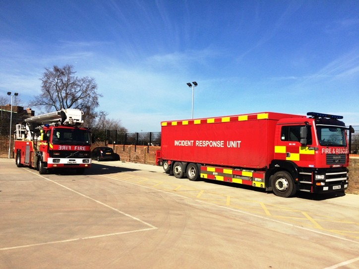 Fire Engines Photos - P462RHV Volvo FL6.18/Saxon/Simon Snorkel SS220