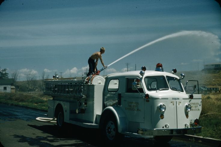 Fire Engines Photos - Ephrata Wa. new 800 Series