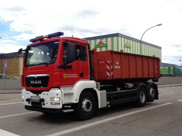 Fire Engines Photos - MAN Prime Mover Baden-Wuerttemberg Civil Defense