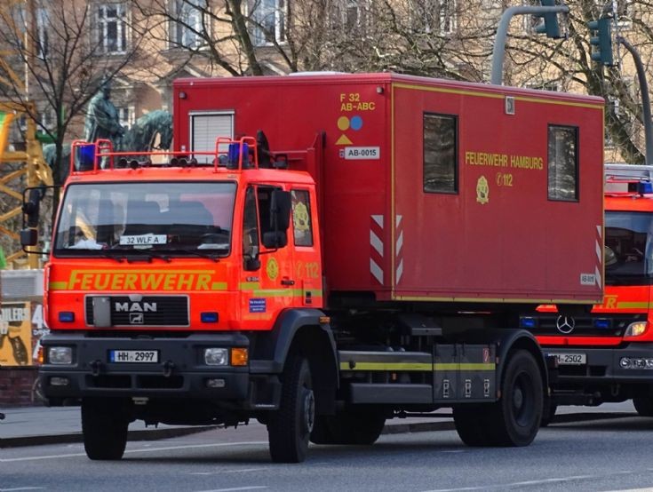 Fire Engines Photos - MAN-HAZMAT Command