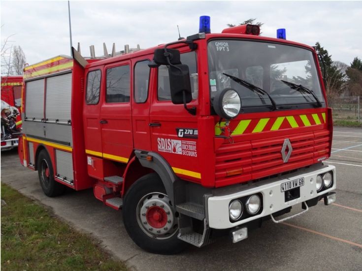 Fire Engines Photos - Renault-Heinis Pump