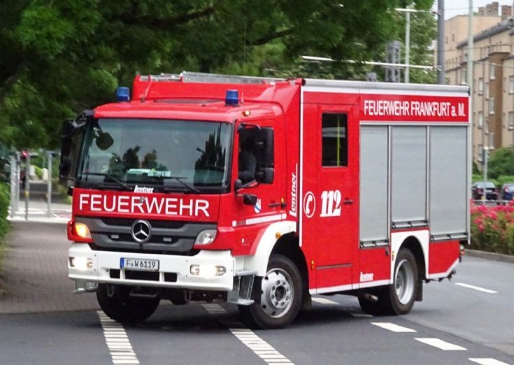 Fire Engines Photos - MB Lentner Pump