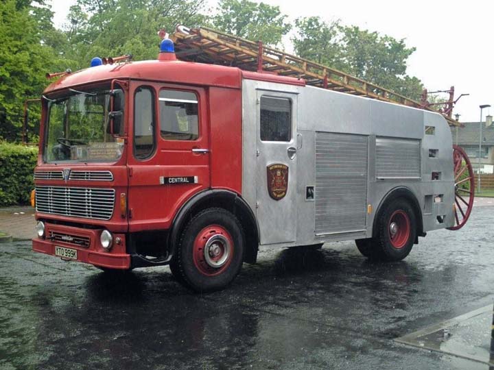 Fire Engines Photos - 1971 AEC Mercury HCB/Angus WrL