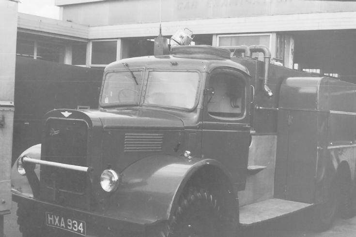 Fire Engines Photos - HXA934 Austin K6 Pyrene foam tender