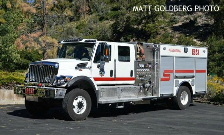 Fire Engines Photos - International/Spartan 4x4 engine